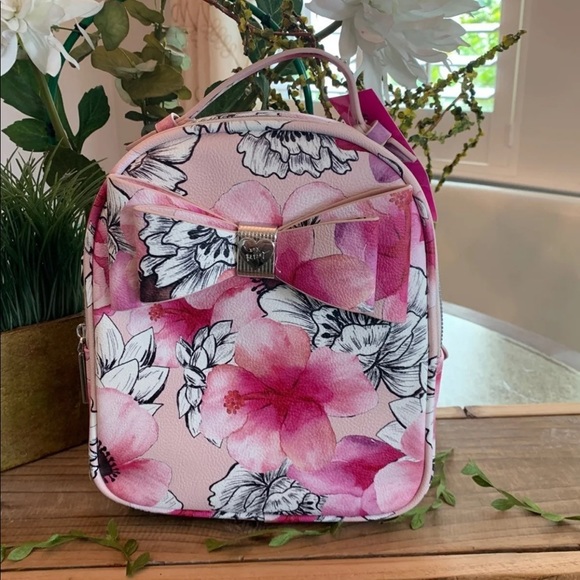 Betsey Johnson | Bags | Betsey Johnson Pink Floral Hibiscus M Backpack ...